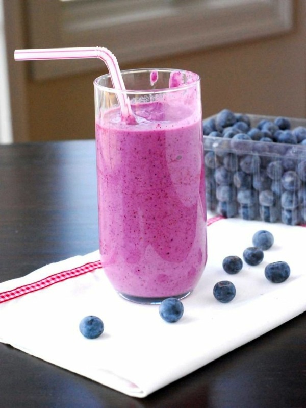 Wall color Berry – trendy shades for a modern wall design | Avso