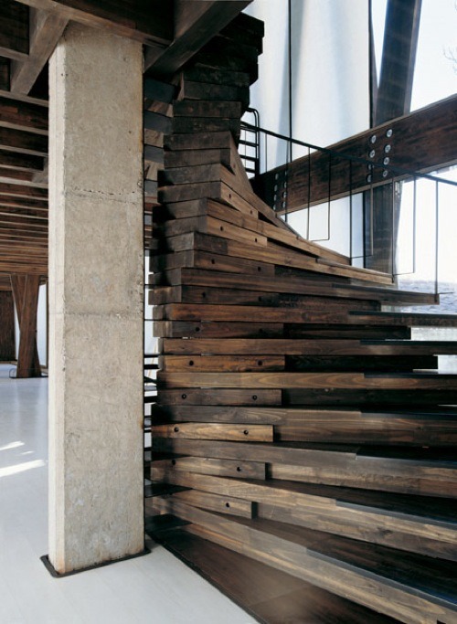 Go to top: 10 stunning innovative stairs with or without railings | Avso
